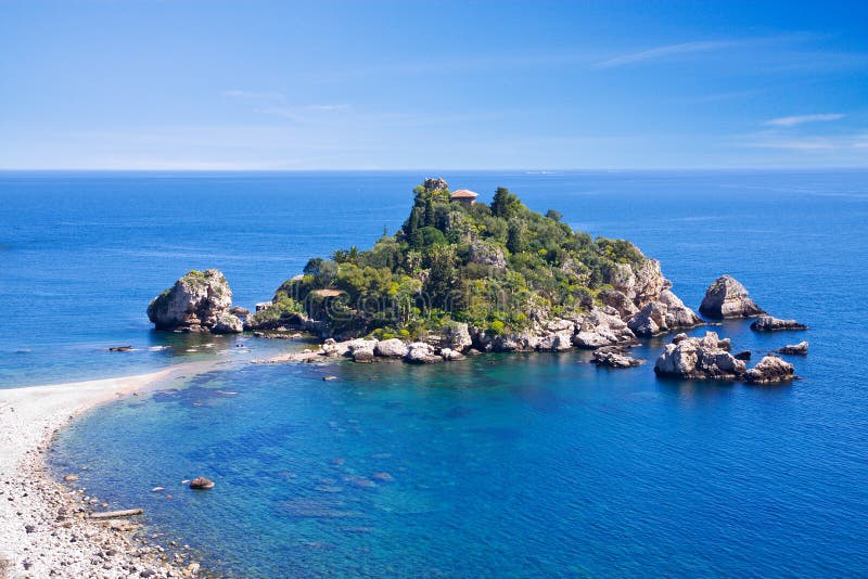 Isla hermosa imagen de archivo. Imagen de nube, océano - 14456103