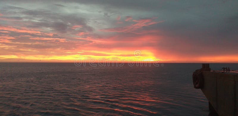 Isla indonesia papua foto de archivo. Imagen de barcaza - 268175208