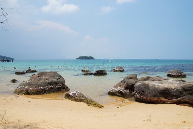 Isla Tropical De Koh Rong, Camboya Foto de archivo - Imagen de orilla ...