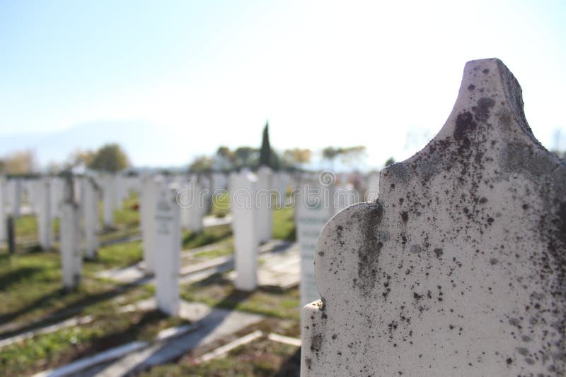 Islamic cemetery editorial stock image. Image of kaaba - 47042954