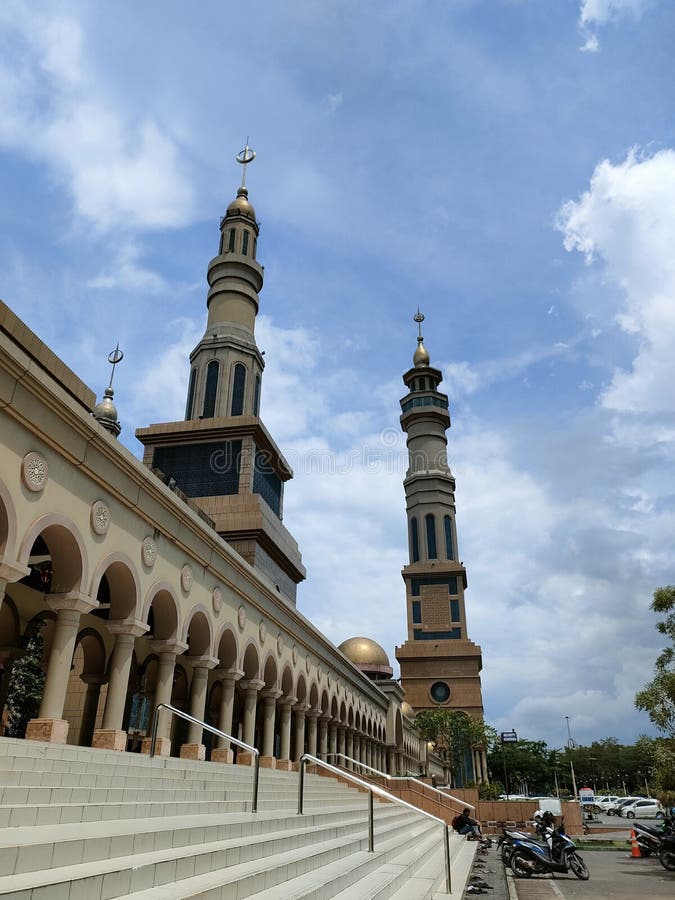The Islamic Centre on Samarinda Stock Image - Image of plaza, building ...