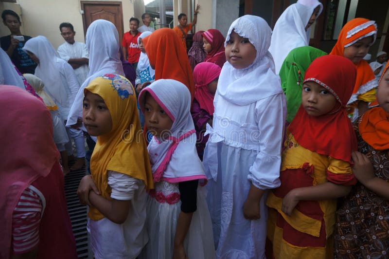 Islamic Elementary School Students Editorial Stock Photo - Image of ...