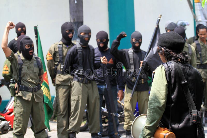 Islamic organizations editorial photography. Image of demonstration ...