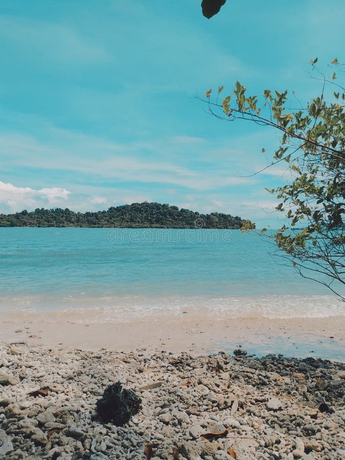 Island Beach merak stock image. Image of beach, view - 261811647