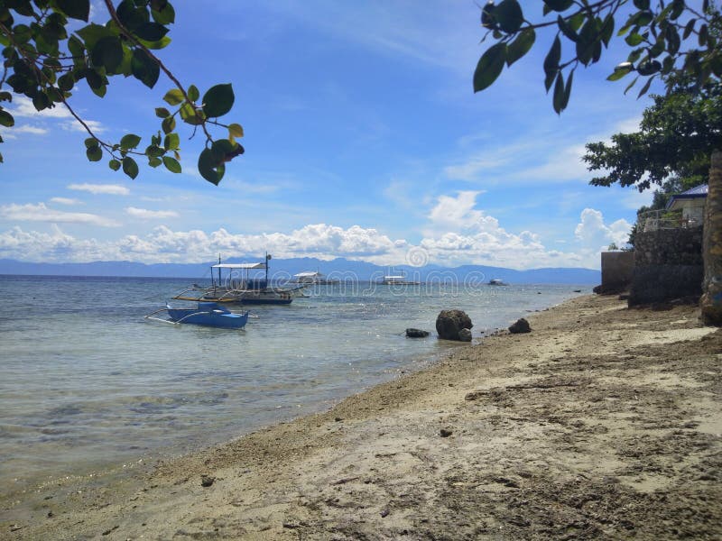 Island life editorial photography. Image of life, never - 118005817