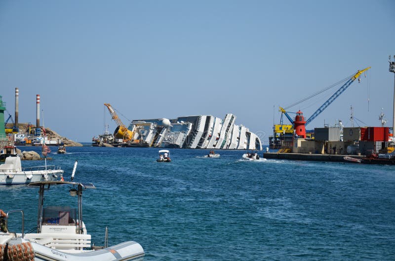 Island Lily 3- Recovery Cruise Ship 2 Editorial Stock Photo - Image of ...