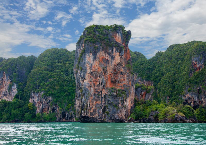 Island in the Middle of the Sea Stock Photo - Image of island, thai ...