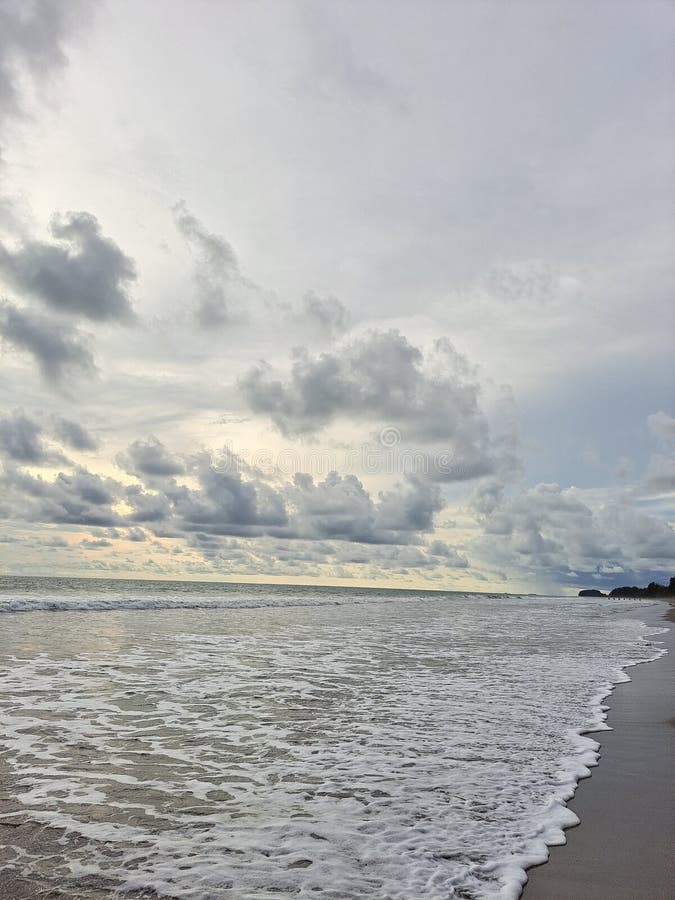 Island Water Surf Beach Cloud White Evening Stock Photo - Image of mudflat, sand: 326966678