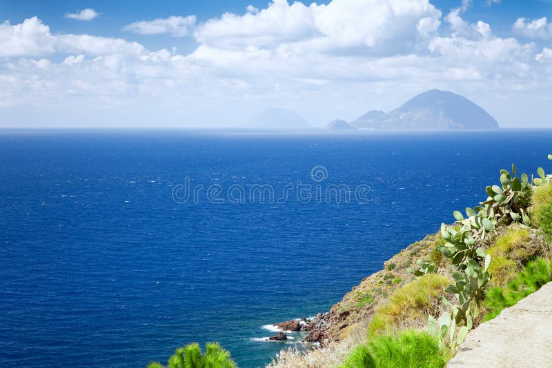 Islas de Lipari foto de archivo. Imagen de paisaje, archipiélago - 35144678