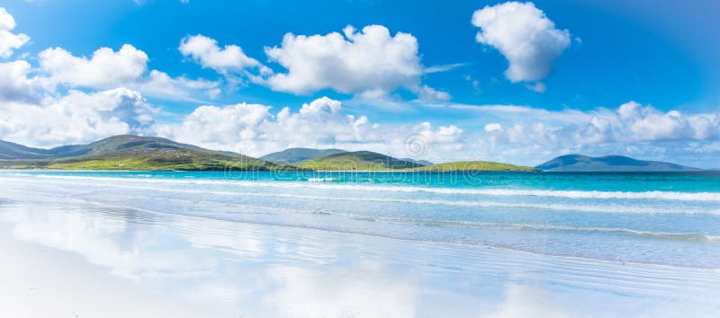 Isle of Harris Landscape - Beautiful Endless Sandy Beach and Turquoise ...