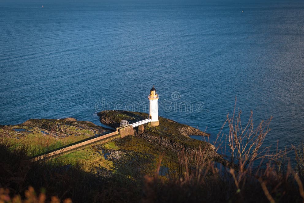 Isle of mull lighthouse editorial stock image. Image of isle - 105608264