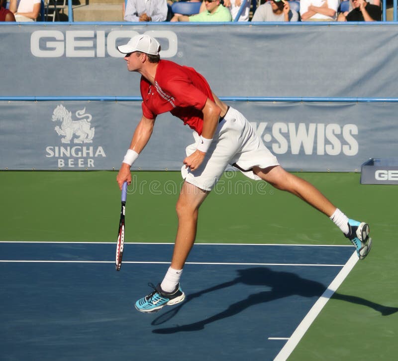Isner Tennis Serve editorial stock photo. Image of isner - 4236318