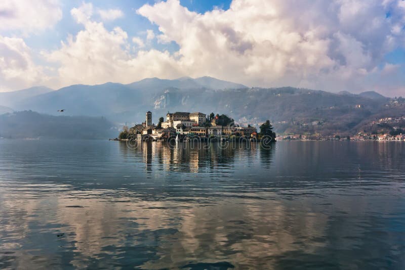 Isola Di Orta San Giulio, Lago D'Orta Fotografia Stock - Immagine di ...