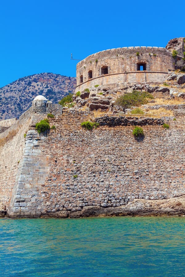 Isola Di Spinalonga Con La Fortezza Medievale, Creta Immagine Stock ...