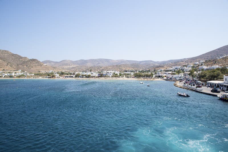 Isola Grecia dell'IOS immagine stock. Immagine di paesaggio - 43880273