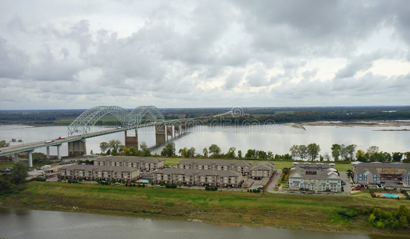 Grande Isola in Fiume Mississippi Fotografia Stock - Immagine di ...