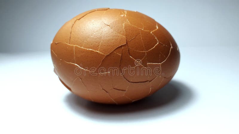 Cracked Egg with White Background Stock Photo - Image of calcium, white ...