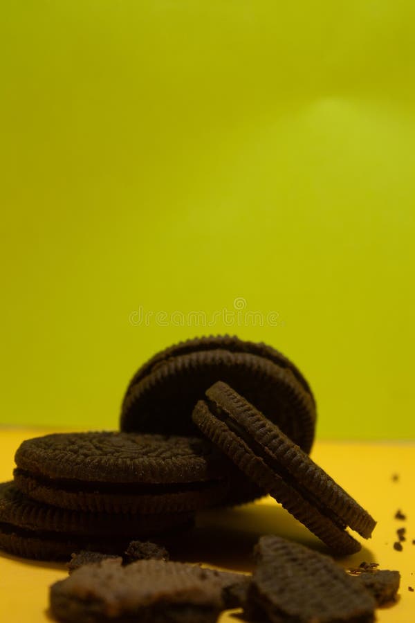 Oreo Biscuit with Yellow Background Stock Image - Image of breakfast ...