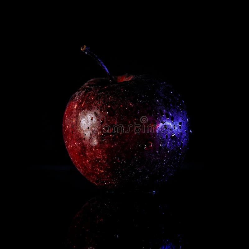 Isolation on a Black Background Fresh Red Apples with Water Droplets ...