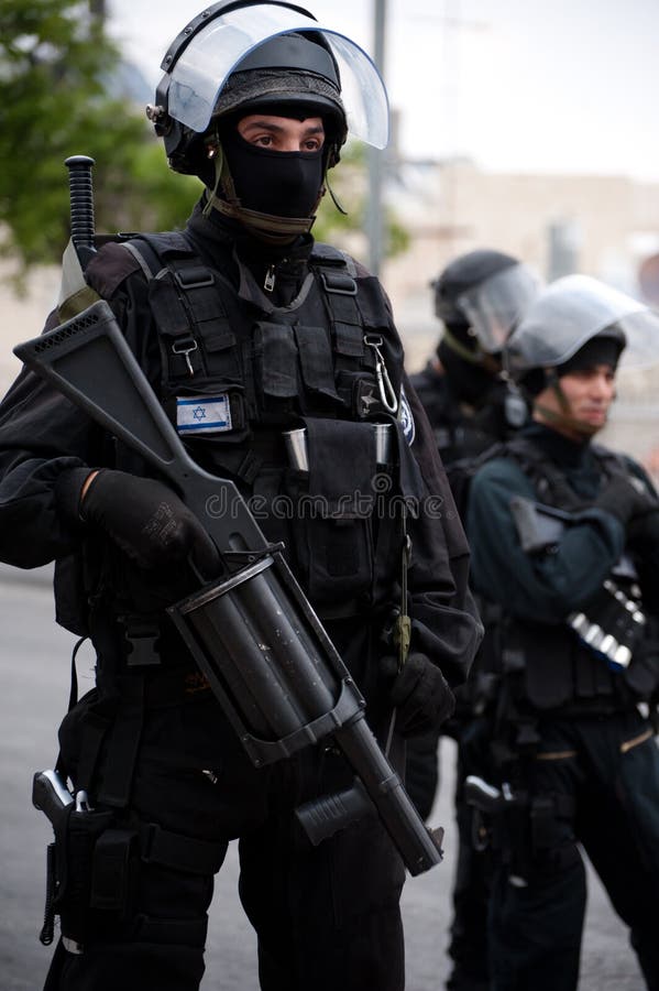 Israeli Riot Police editorial photo. Image of weapon - 19734341