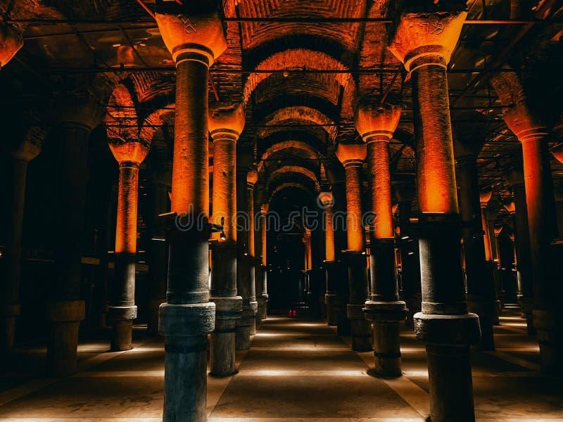 Istanbul Binbirdirek Sarnici Cistern of Filoksenos Stock Image - Image ...
