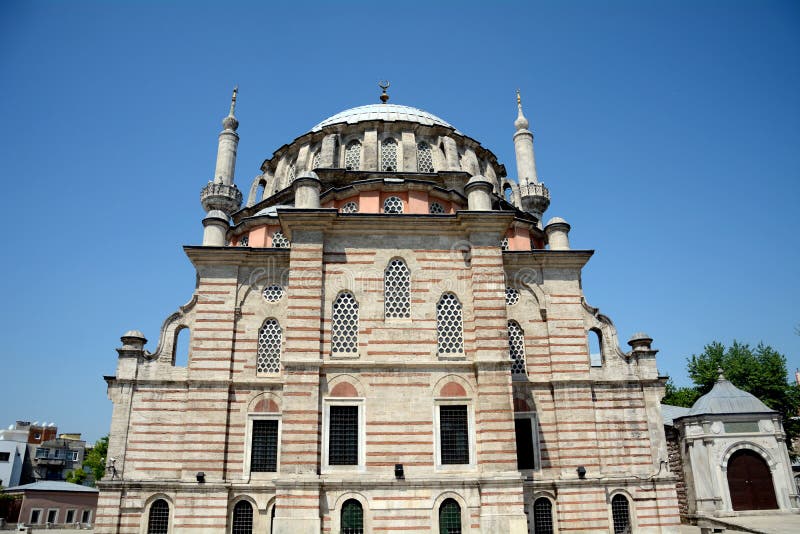 Laleli Mosque, Istanbul, Turkey Stock Photo - Image of byzantine, faith ...