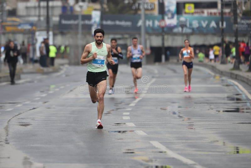 Istanbul Half Marathon 2021 Editorial Image - Image of runner, istanbul ...