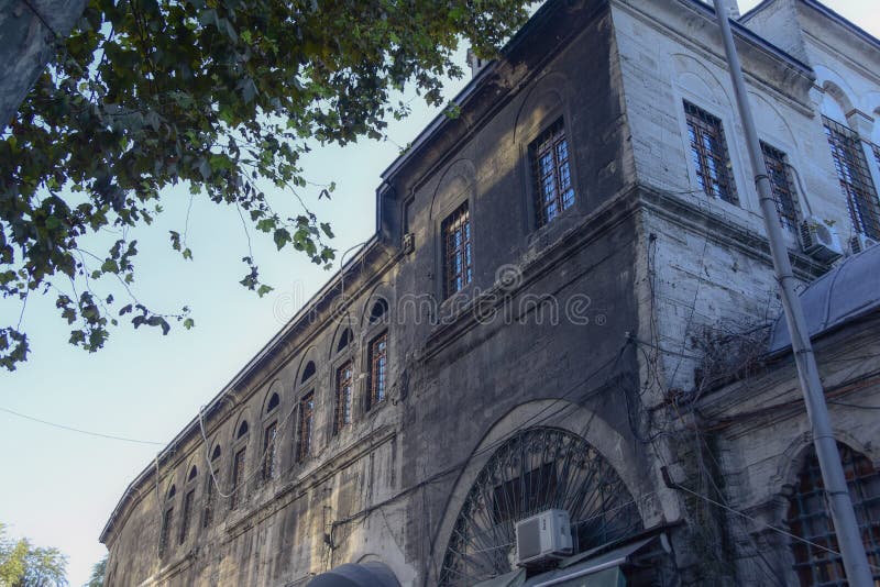Istanbul old buildings editorial photo. Image of street - 130282501