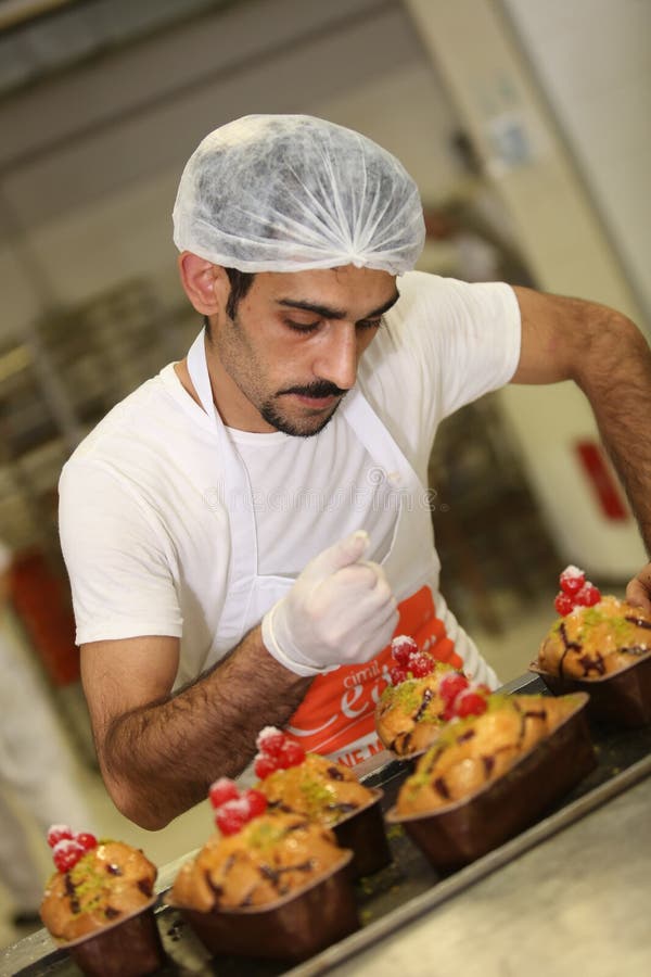 Chef making cake editorial photography. Image of calorie - 249410262