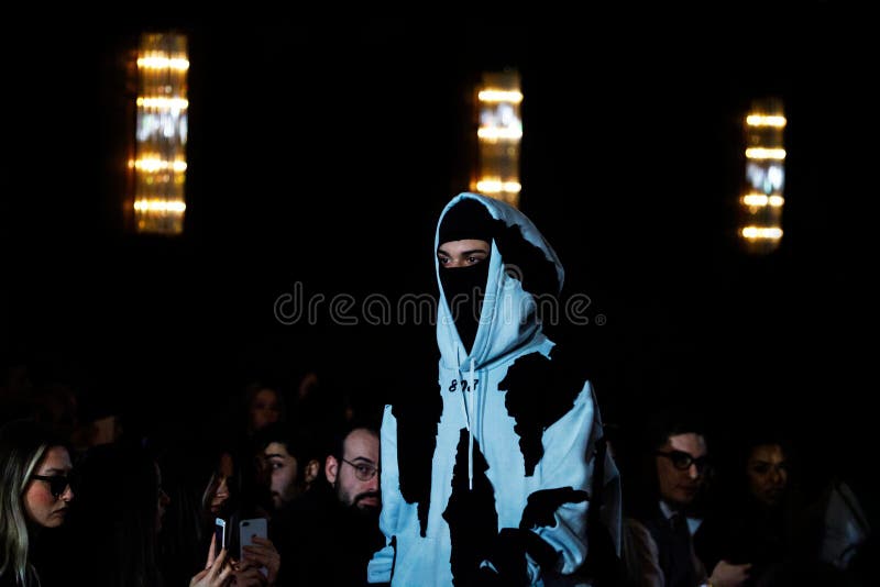 15-03-2022 - Istanbul-Turkey: Fashion Week Istanbul 2022 Editorial ...