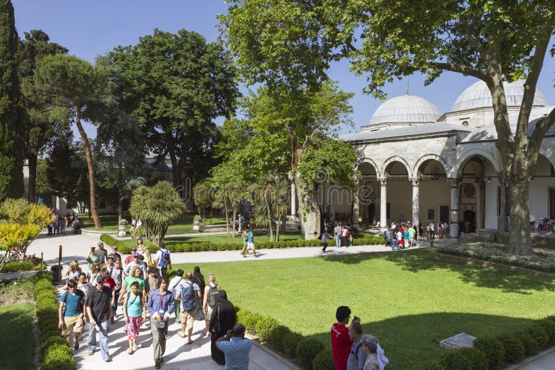 The Courtyard of the Topkapi Palace in Istanbul Stock Image - Image of ...
