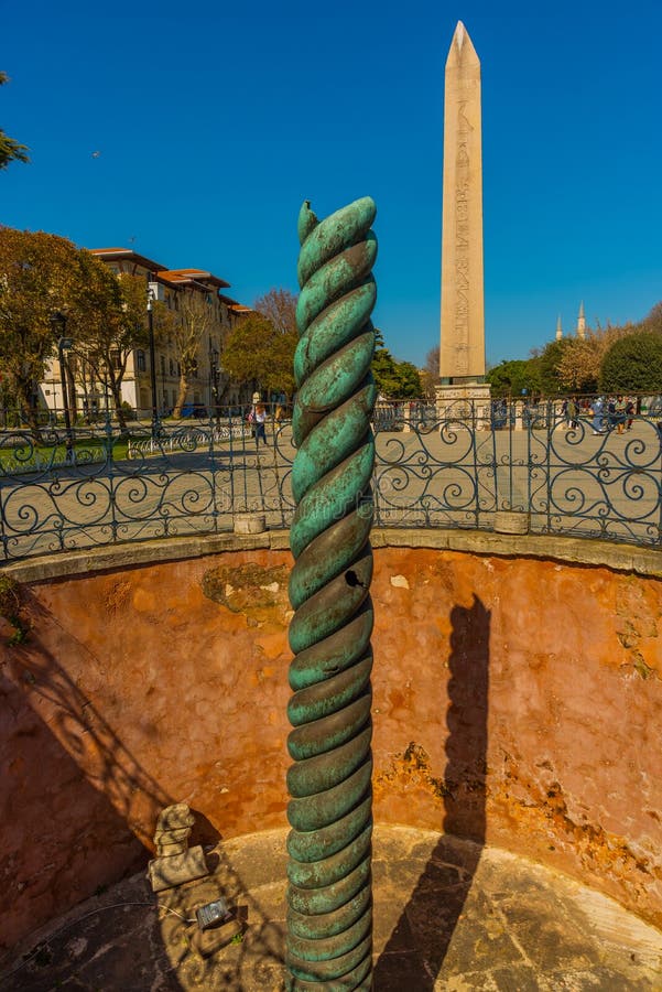 ISTANBUL, TURKEY: Snake Column and Egyptian Obelisk in Sultanahmet ...