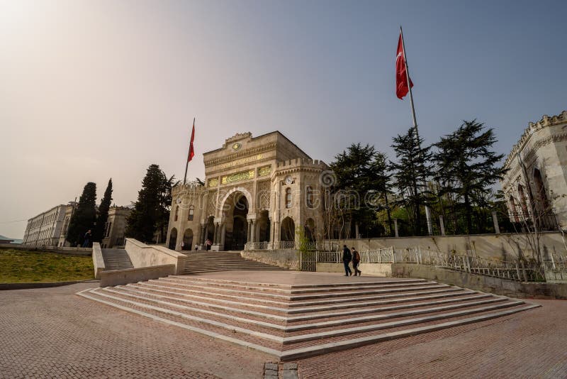 Istanbul University Turkey editorial image. Image of building - 71985435