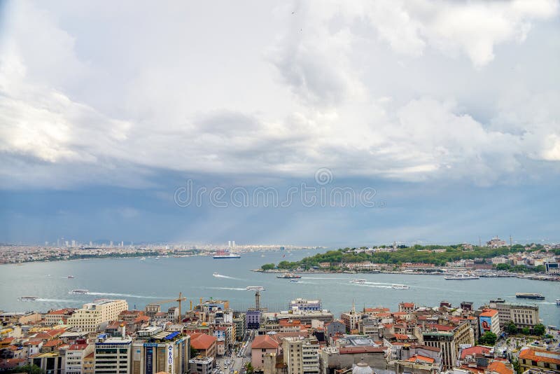 Istanbul view from aboven editorial image. Image of apartment - 125458945