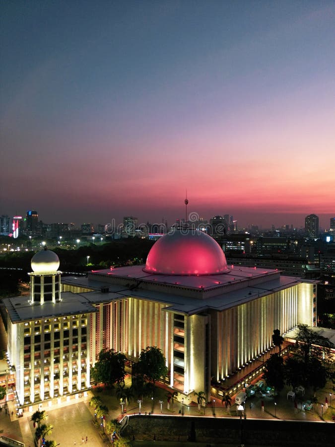 Istiqlal Mosque stock image. Image of panorama, indonesian - 331475293