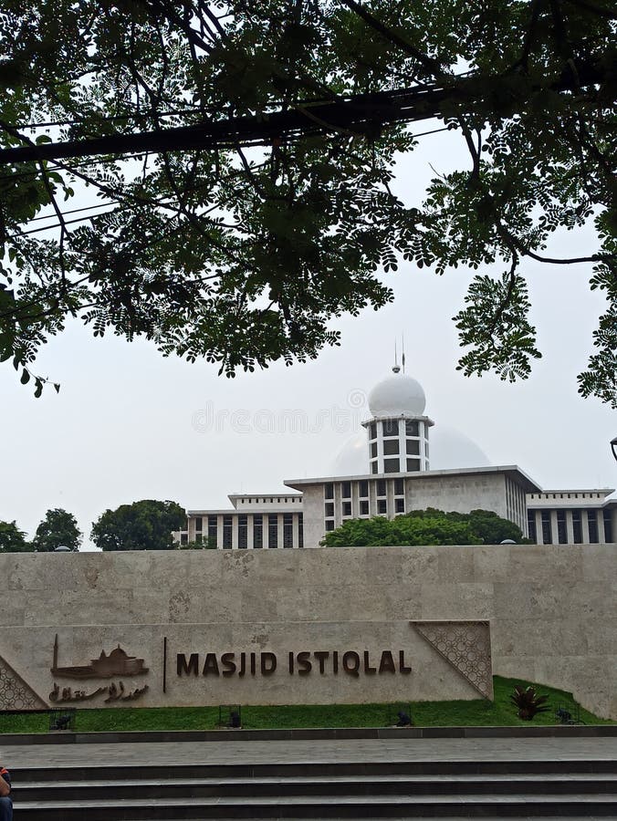 Istiqlal Mosque after Friday Pray in Jakarta Stock Photo - Image of ...