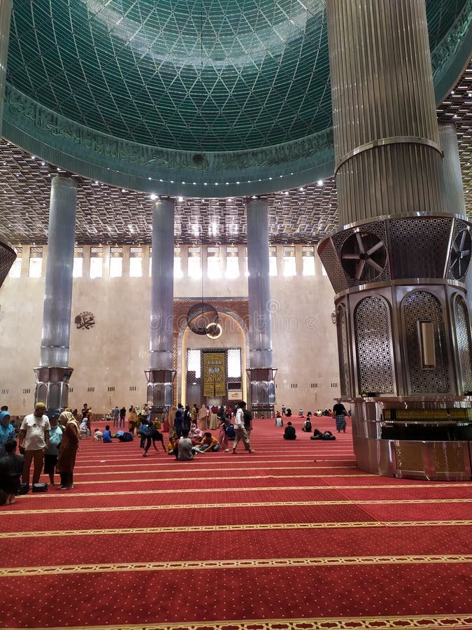 Istiqlal Mosque from Indonesia Editorial Image - Image of temple, dome ...