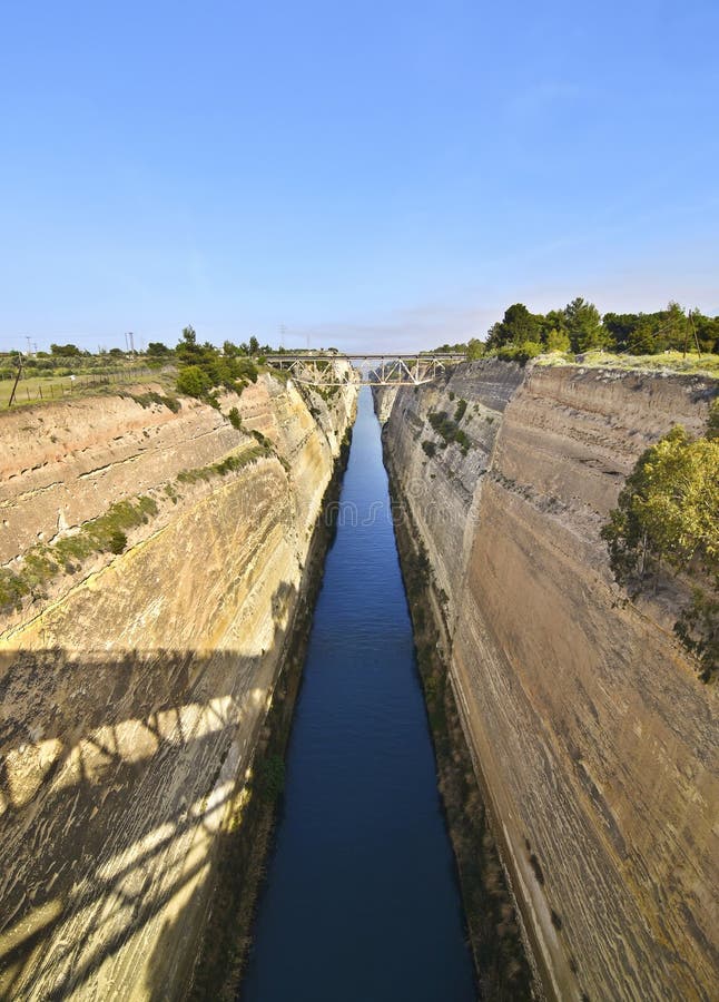 Istmo de Corinto Grecia imagen de archivo. Imagen de egeo - 71761215
