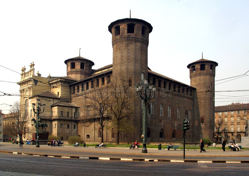 Italia, Piemonte, Torino, Turín Fotografía editorial - Imagen de torre ...