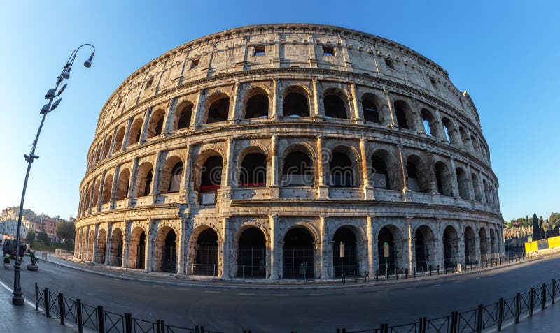 Italiaans Historisch Monument Van Colosseum, in Rome Stock Foto - Image ...