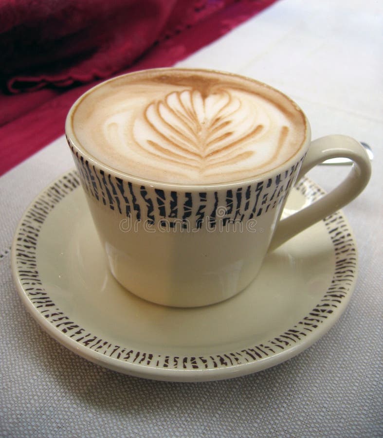 Italiaanse cappuccino's stock foto. Image of weinig, bruin - 258634