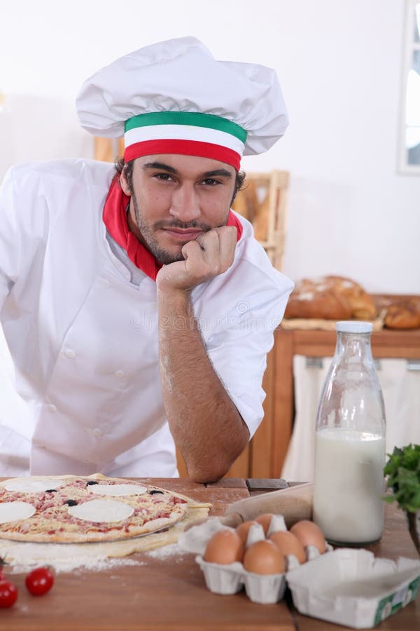 Italiaanse chef-kok stock afbeelding. Image of dragen - 35932965