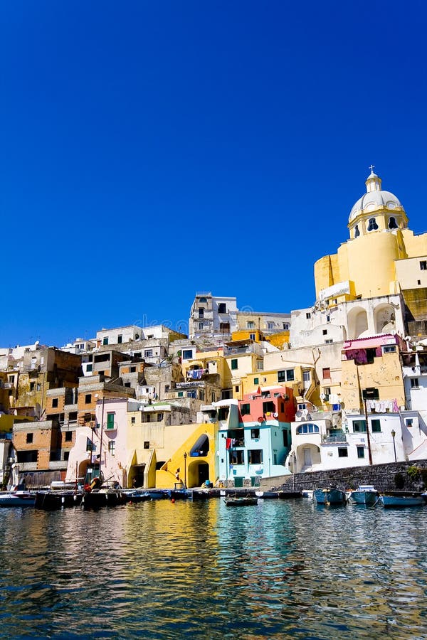 Italiaanse Overzeese Kust, Procida, Napels Stock Afbeelding - Image of ...