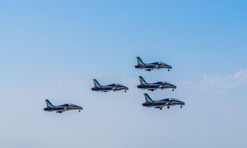 Italian Air Force Acrobatic Team Editorial Image - Image of rivolto ...