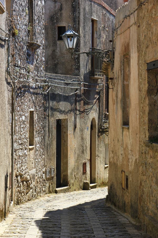 Italian alley stock photo. Image of medioeval, wall, street - 32502310