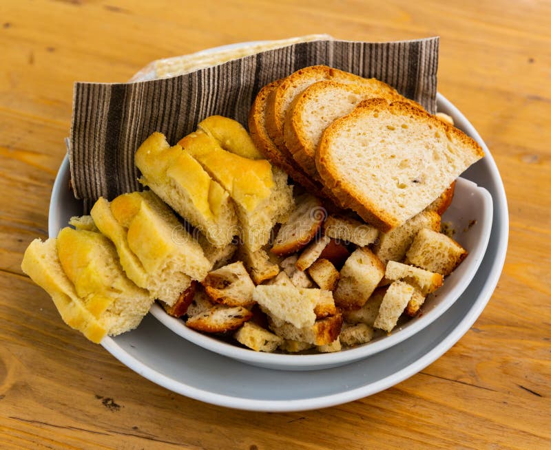 Italian Bread Plate - Different Types of Bread Stock Image - Image of ...