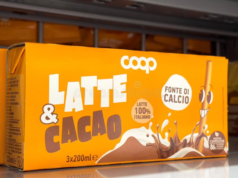 Italian Chocolate Milk Packaging with Calcium Source Advertisement ...