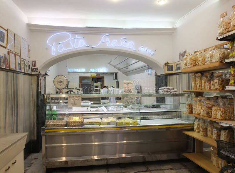 Pasta shop in Tuscany editorial image. Image of building - 60016005