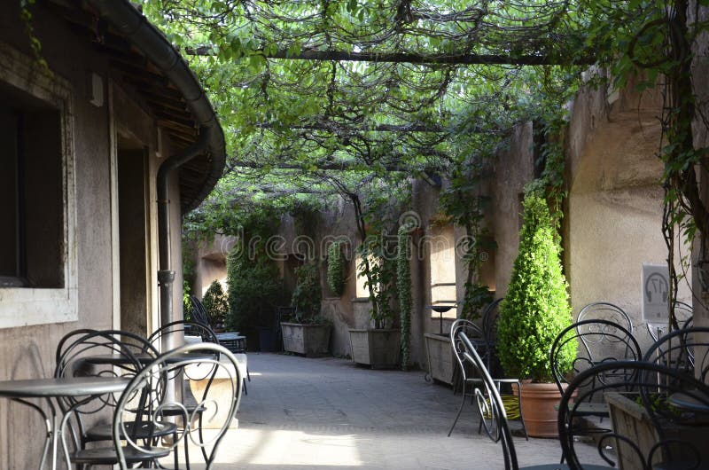 Italian Style Outdoor Patios 10 Mediterranean Inspired Outdoor Spaces