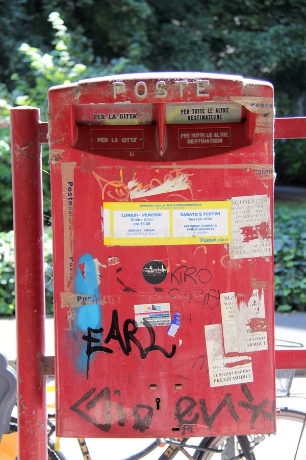 Italian post box editorial photography. Image of postage - 42342492